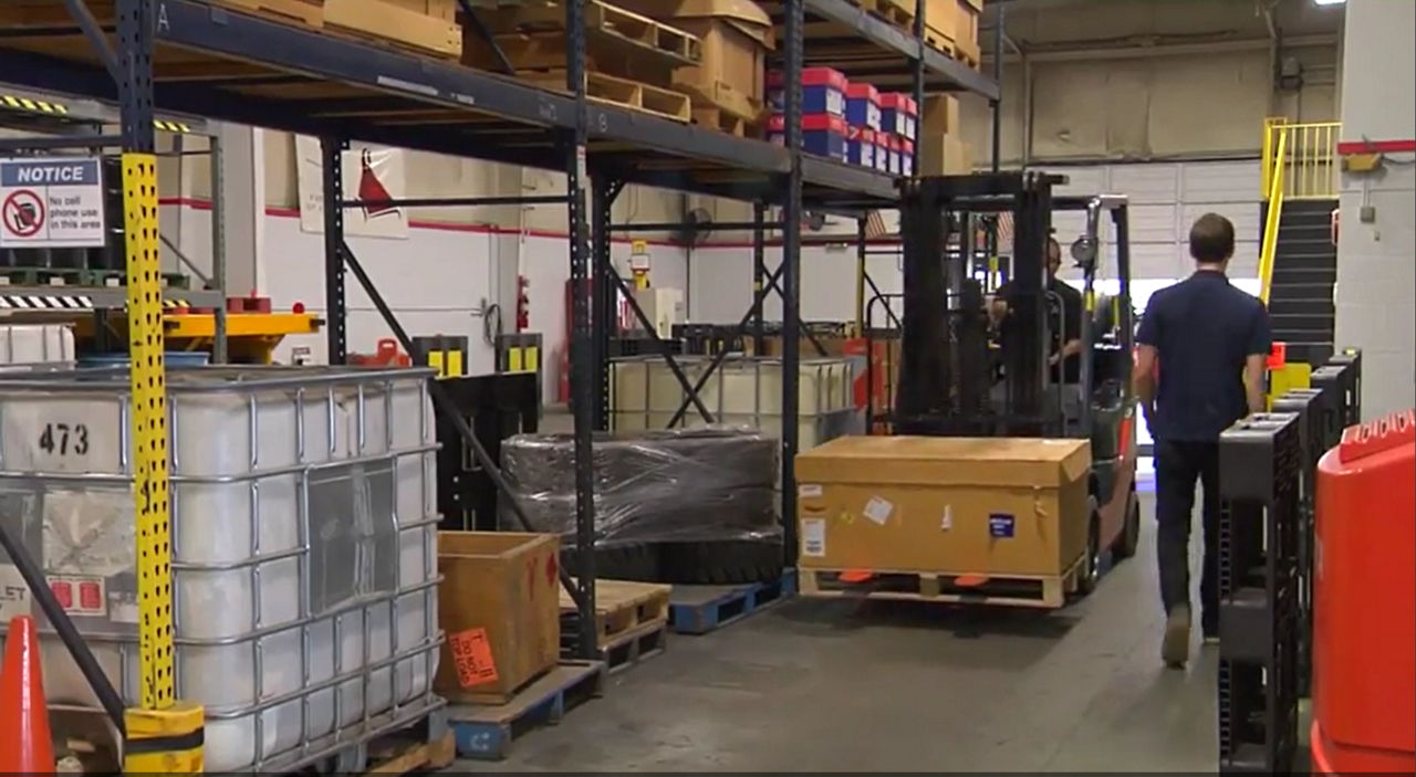 5 Warehouse Forklift Safety Tips | Toyota Forklifts