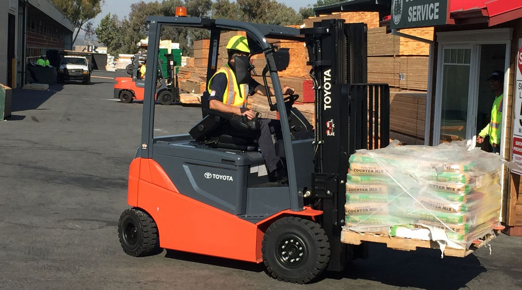 Electric Power Forklift for Outdoor Use | Toyota Forklifts Blog