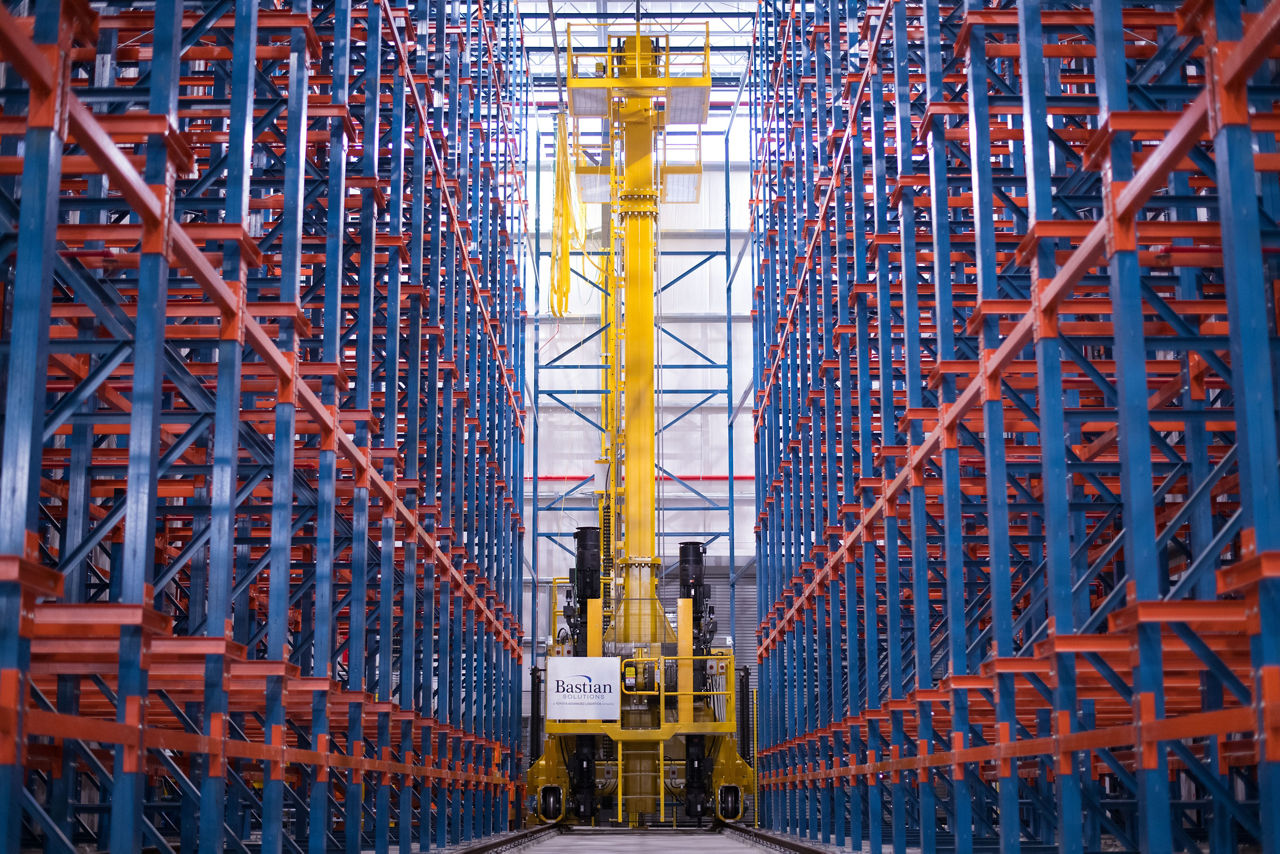 Automated Storage and Retrieval Systems | Toyota Forklifts