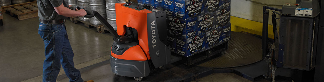 Electric Pallet Jacks | Material Handling Solutions | Toyota Forklifts