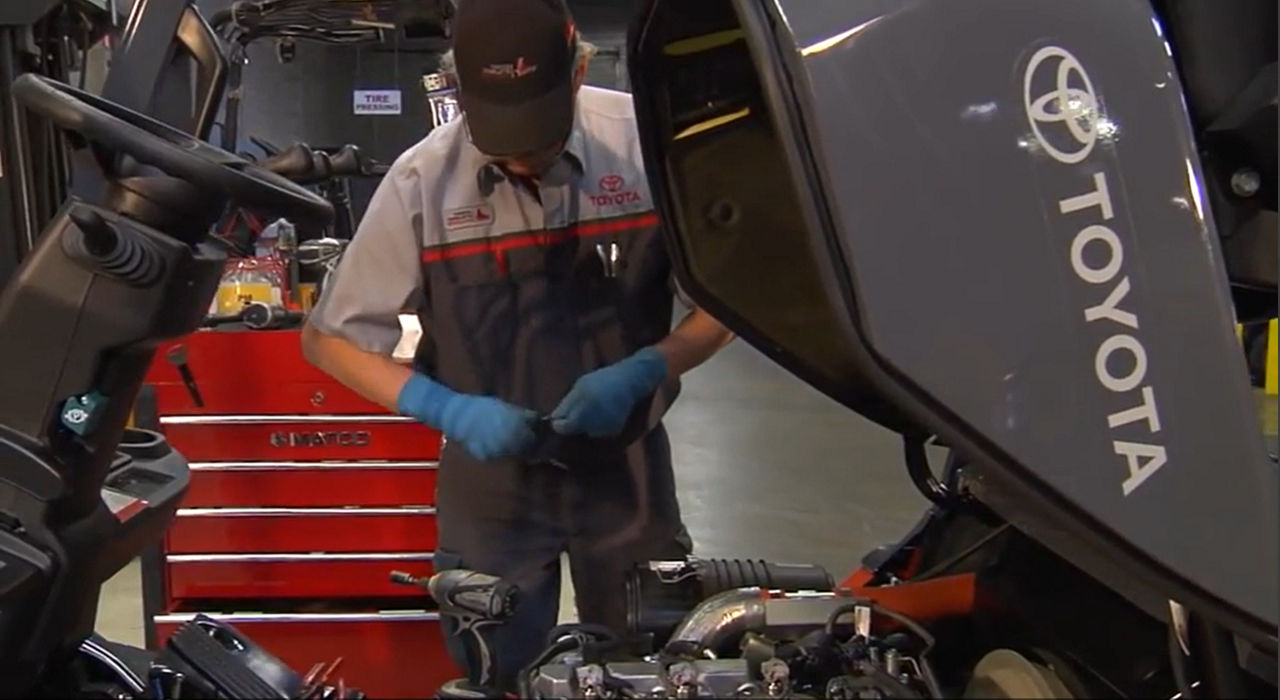 Forklift Maintenance Plans | Toyota Forklifts